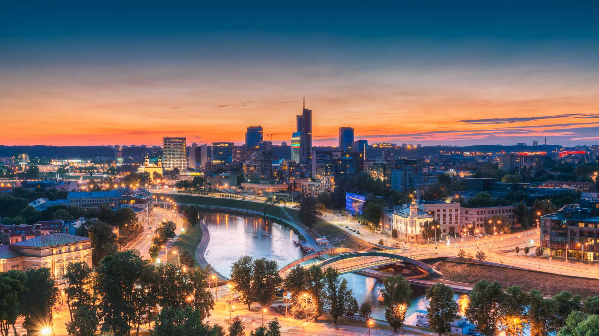 💫 Romantic Vilnius Lithuania Travel Guide: 9 Enchanting Escapes into ...